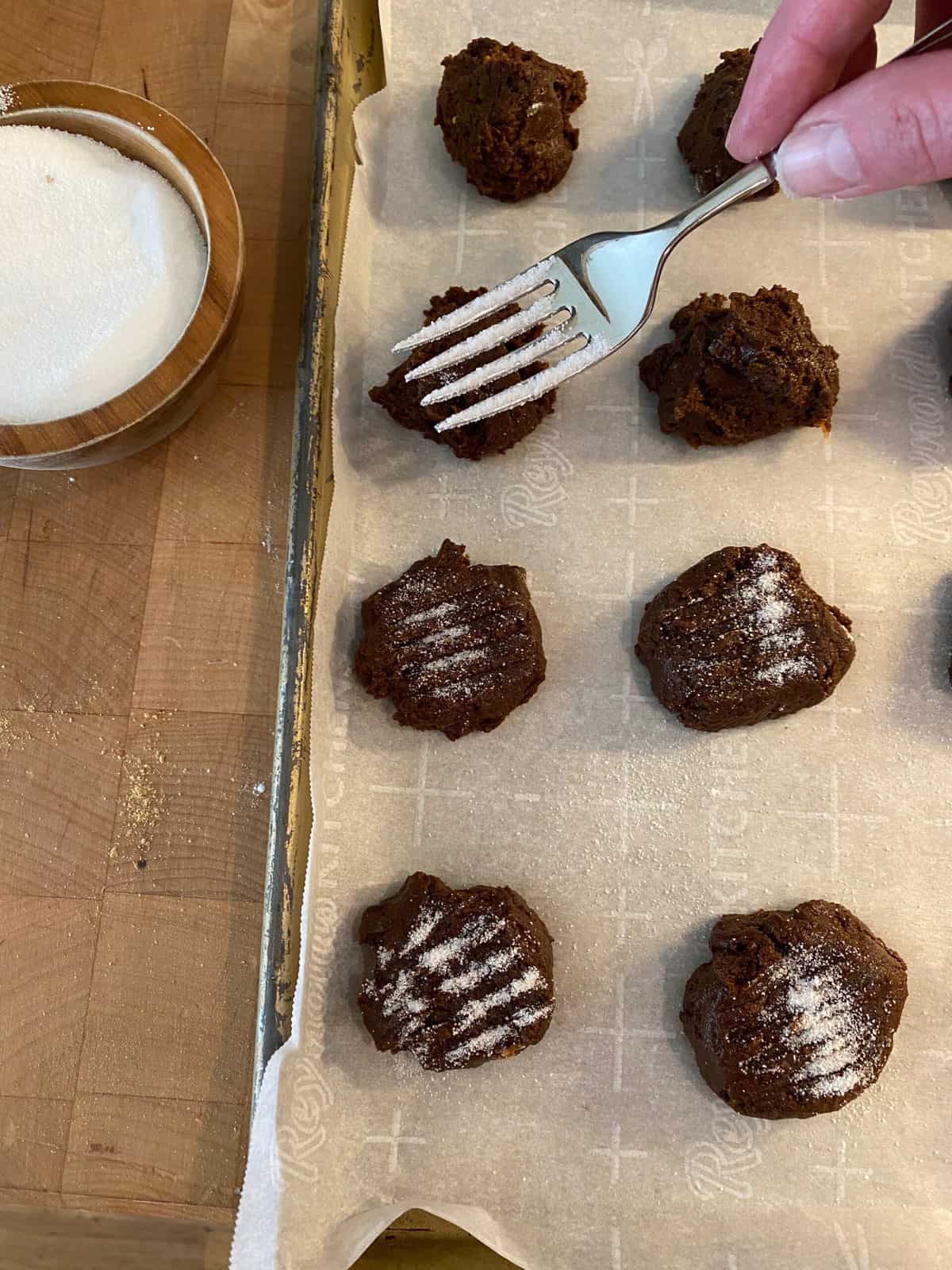 Molasses Snaps (Vegan Cookies) - Crinkled Cookbook