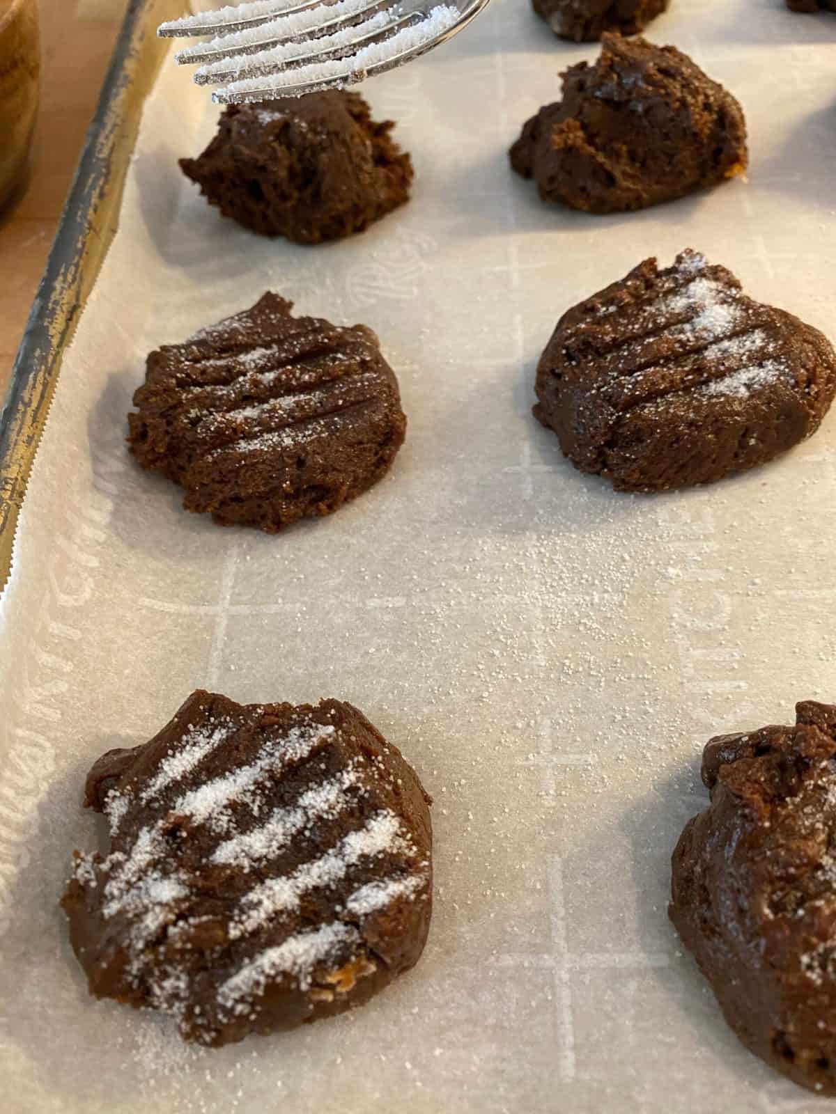 Molasses Snaps (Vegan Cookies) - Crinkled Cookbook