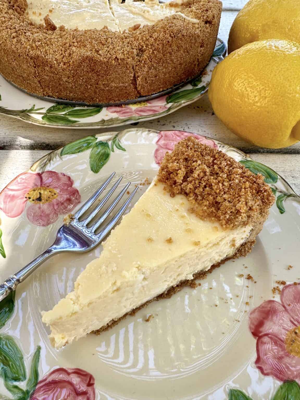 Baked Vanilla Cheesecake - Crinkled Cookbook